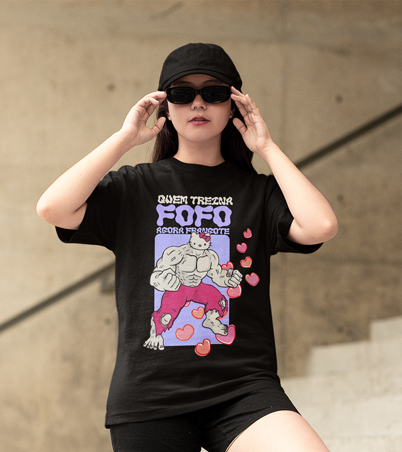 T-Shirt Classic Hello Kitty bombada (Quem Treina Fofo?) R$64,00 em ...
